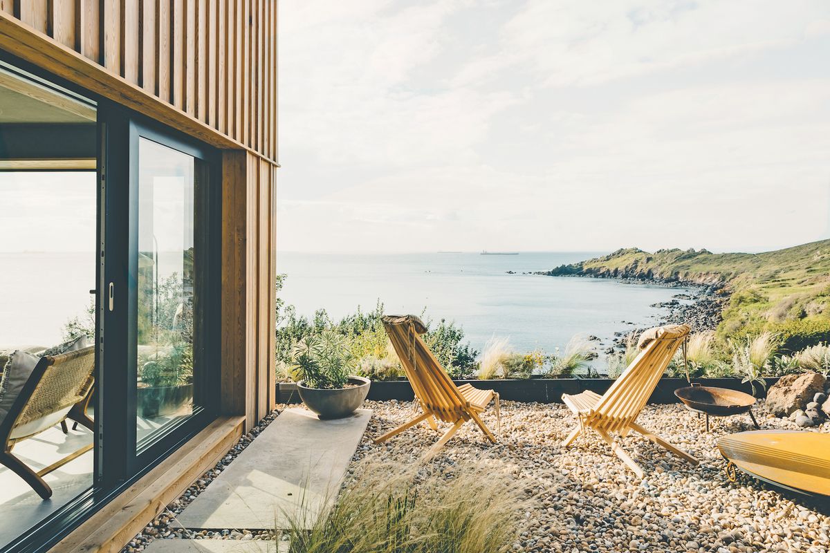 The incredible before and after of a 1960s coastal renovation project ...