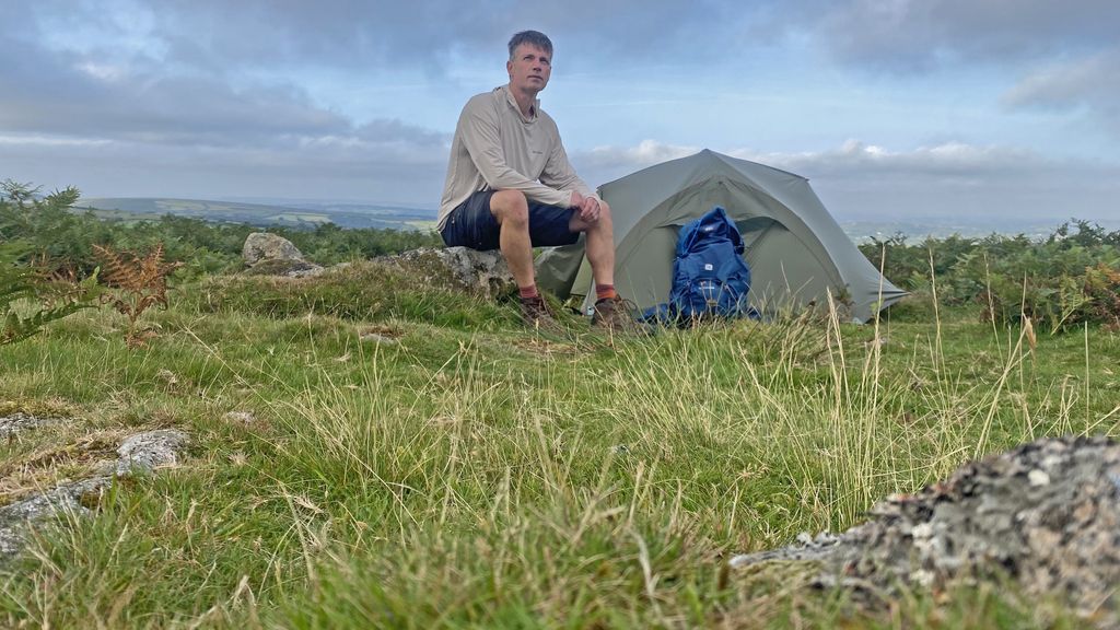 Columbia Skien Valley Hoodie review: a baggy base layer with a lid, to ...