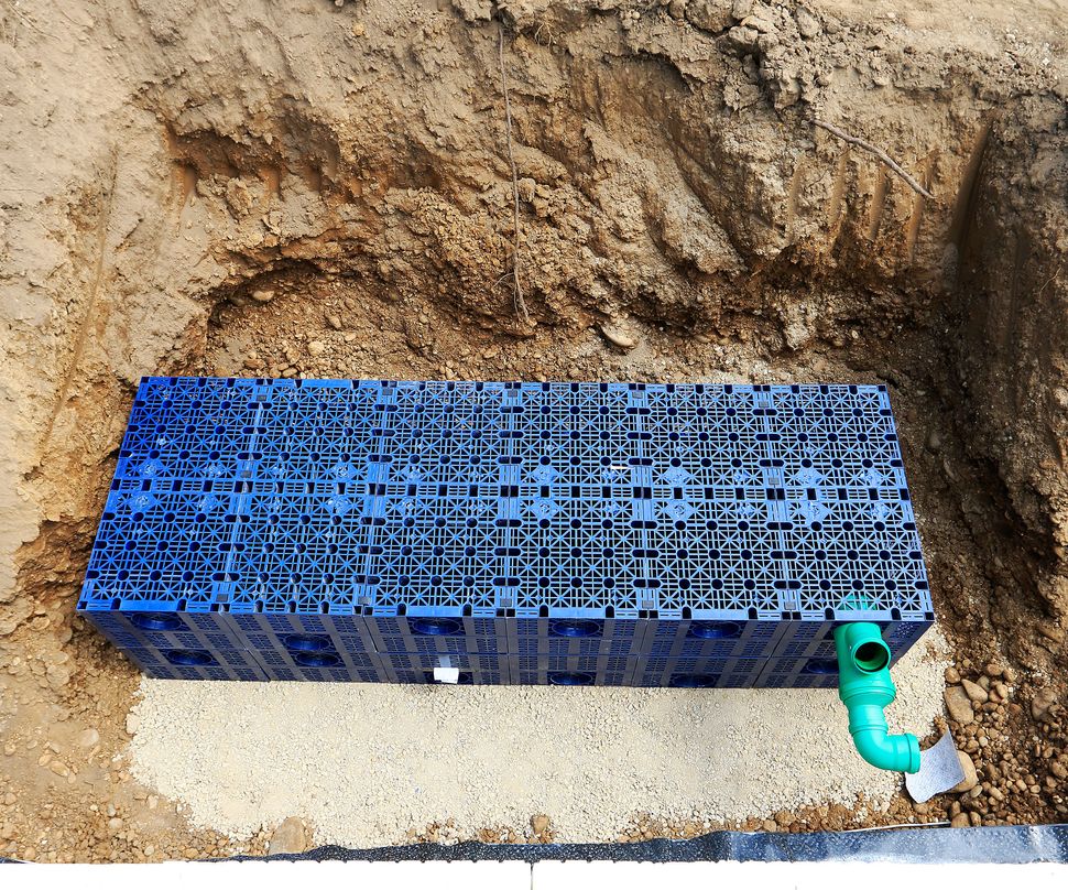 How to build a soakaway and protect your home from flooding | Homebuilding