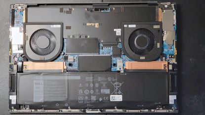 Dell XPS 17 (9720) review: heavyweight power | T3