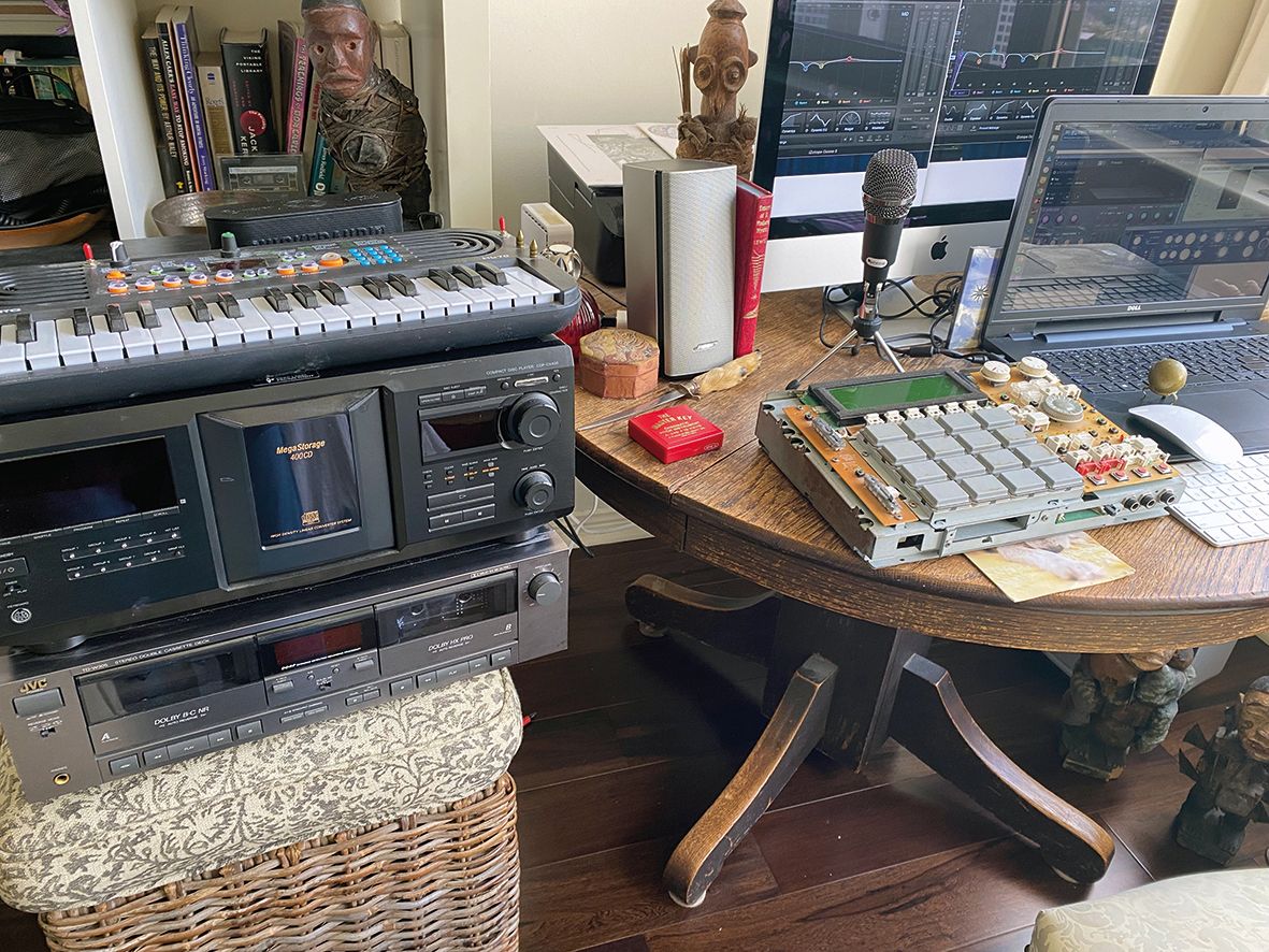 Rabit on the circuit-bent synths, hacked MPC and generative software ...