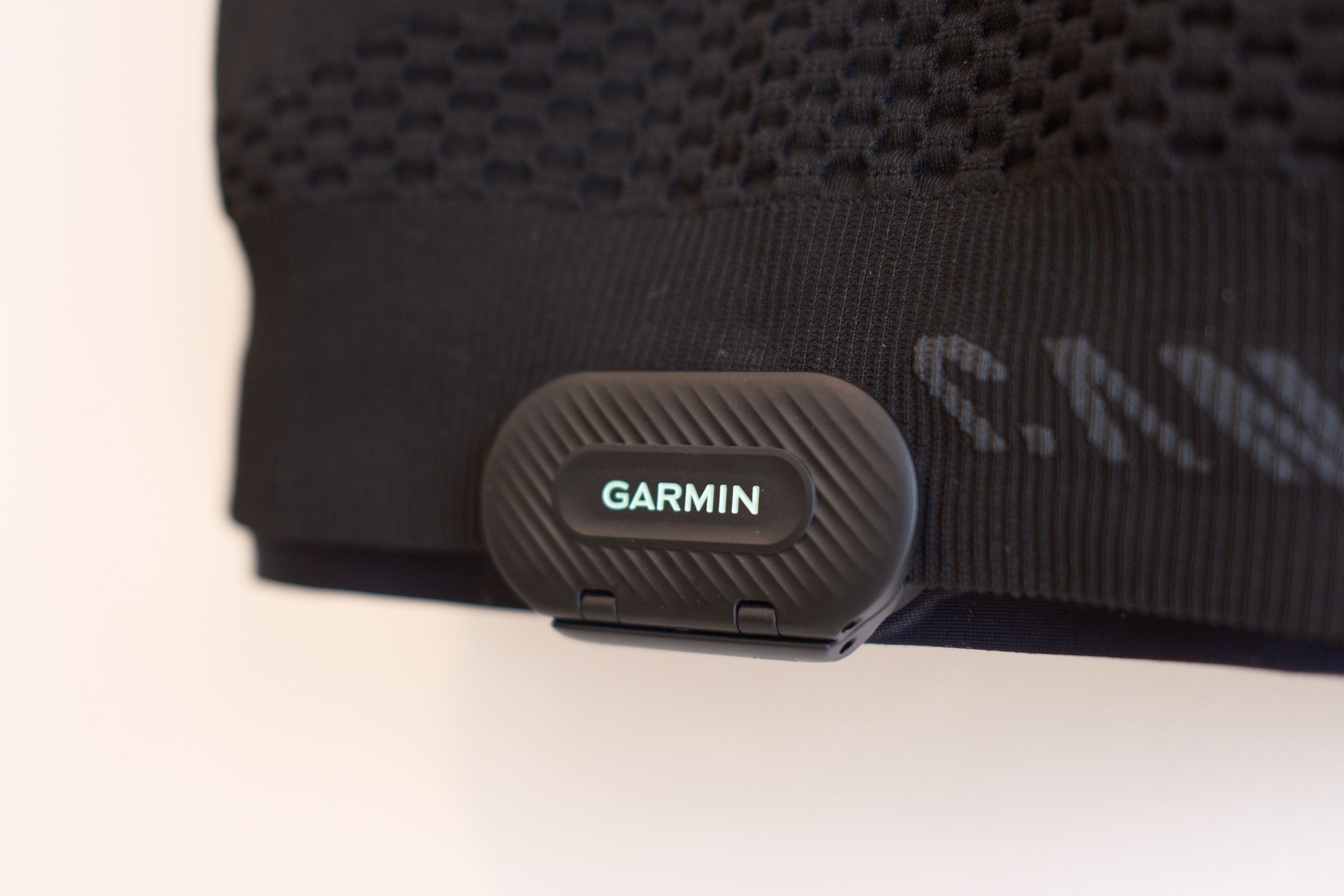 Garmin HRM-Fit review: An accurate, innovative and less restrictive ...