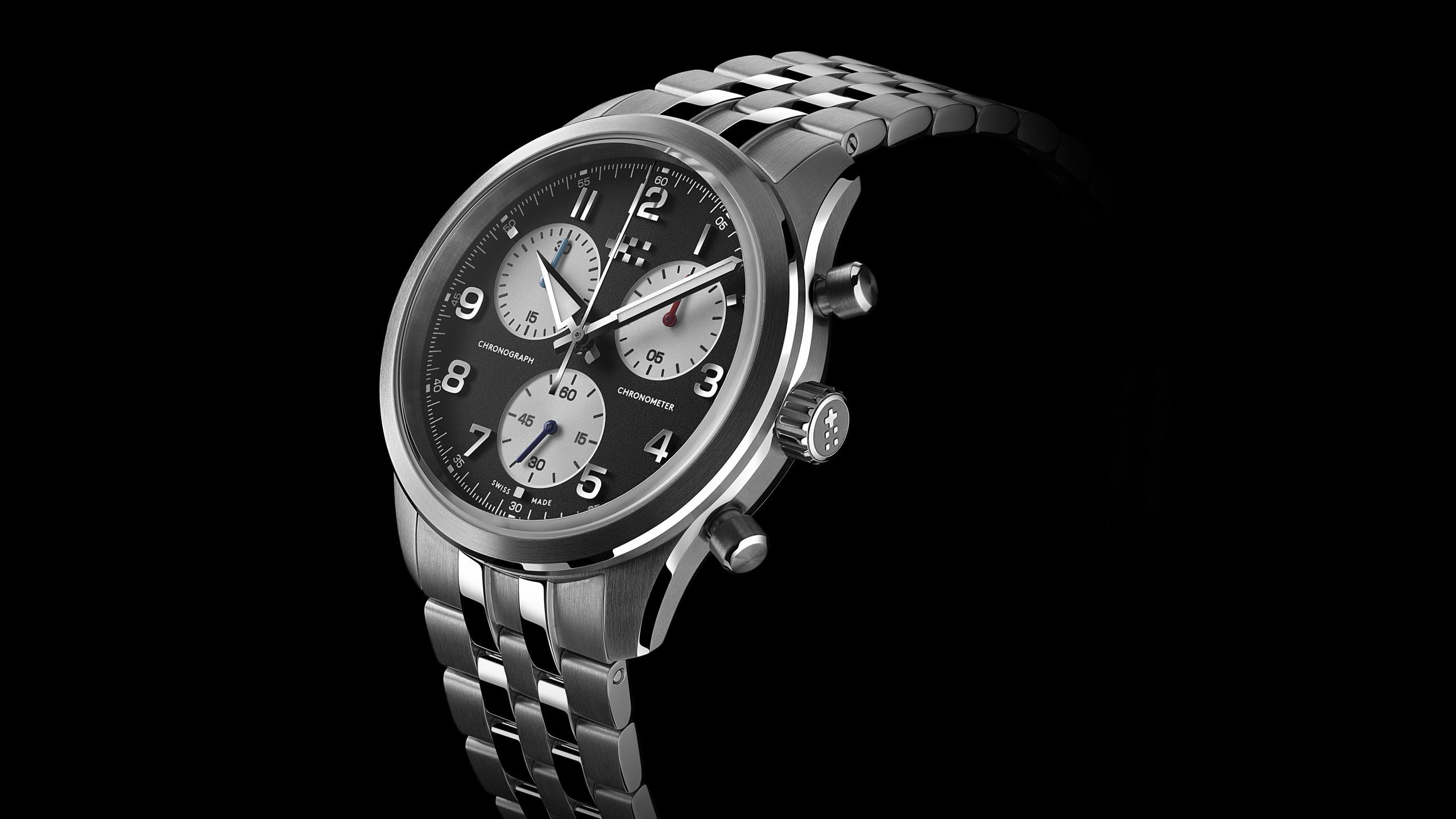 Christopher Ward C63 Valour: Chronometer, chronograph, cool | T3