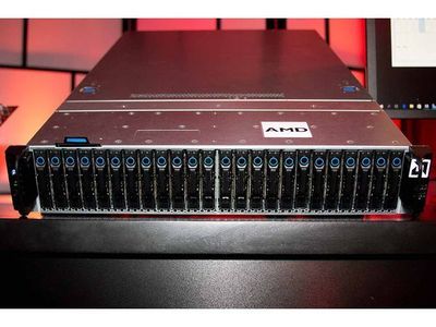 AMD Demos Naples Server SoC, Launches Q2 2017 | Tom's Hardware