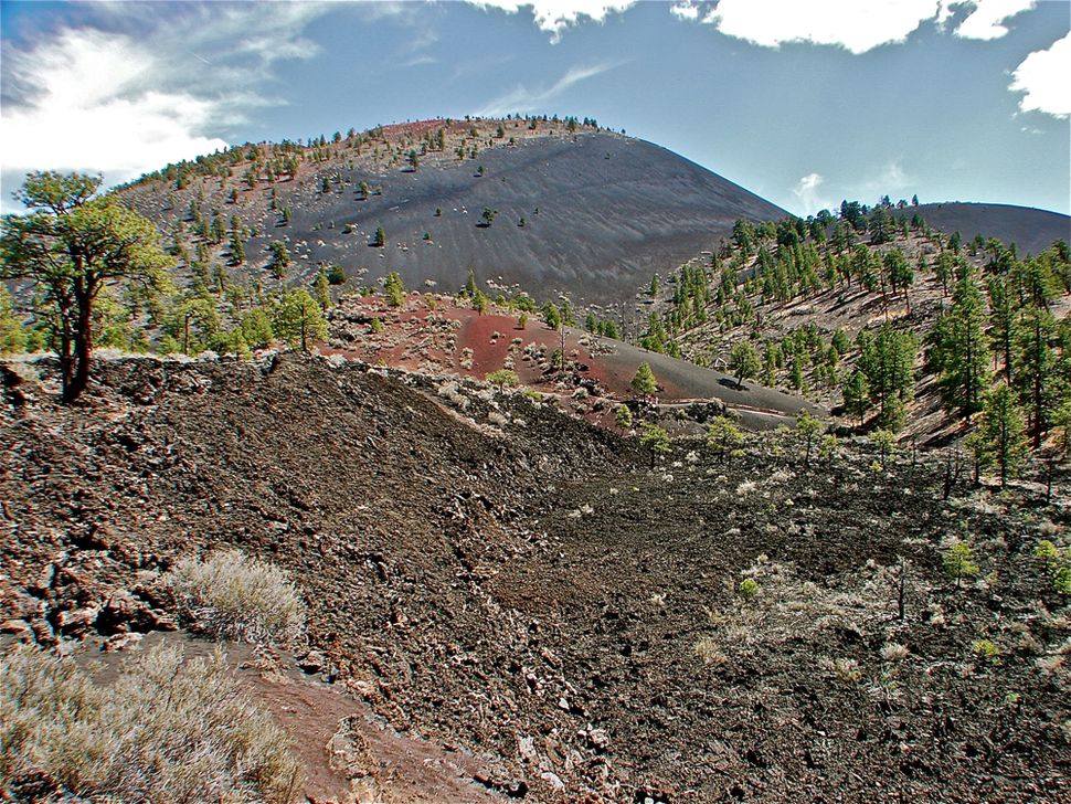 Sunset Crater: Spectacular Photos of a Cinder Cone Volcano | Live Science