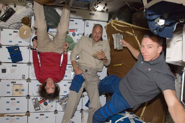 Astronauts Take Time Off After Fixing Hubble | Space