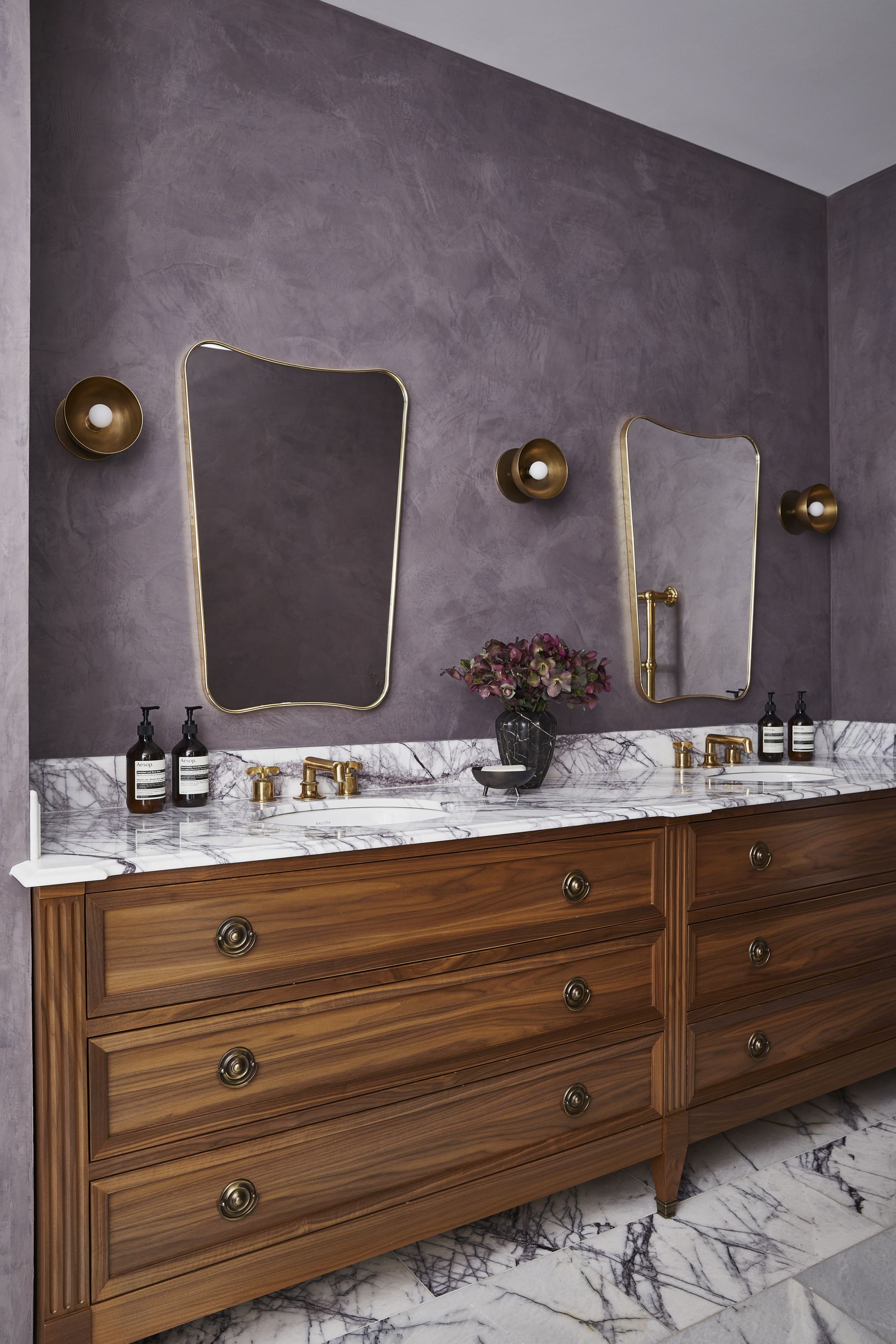 What Colors Go With Lavender? 13 Combinations to Try | Livingetc