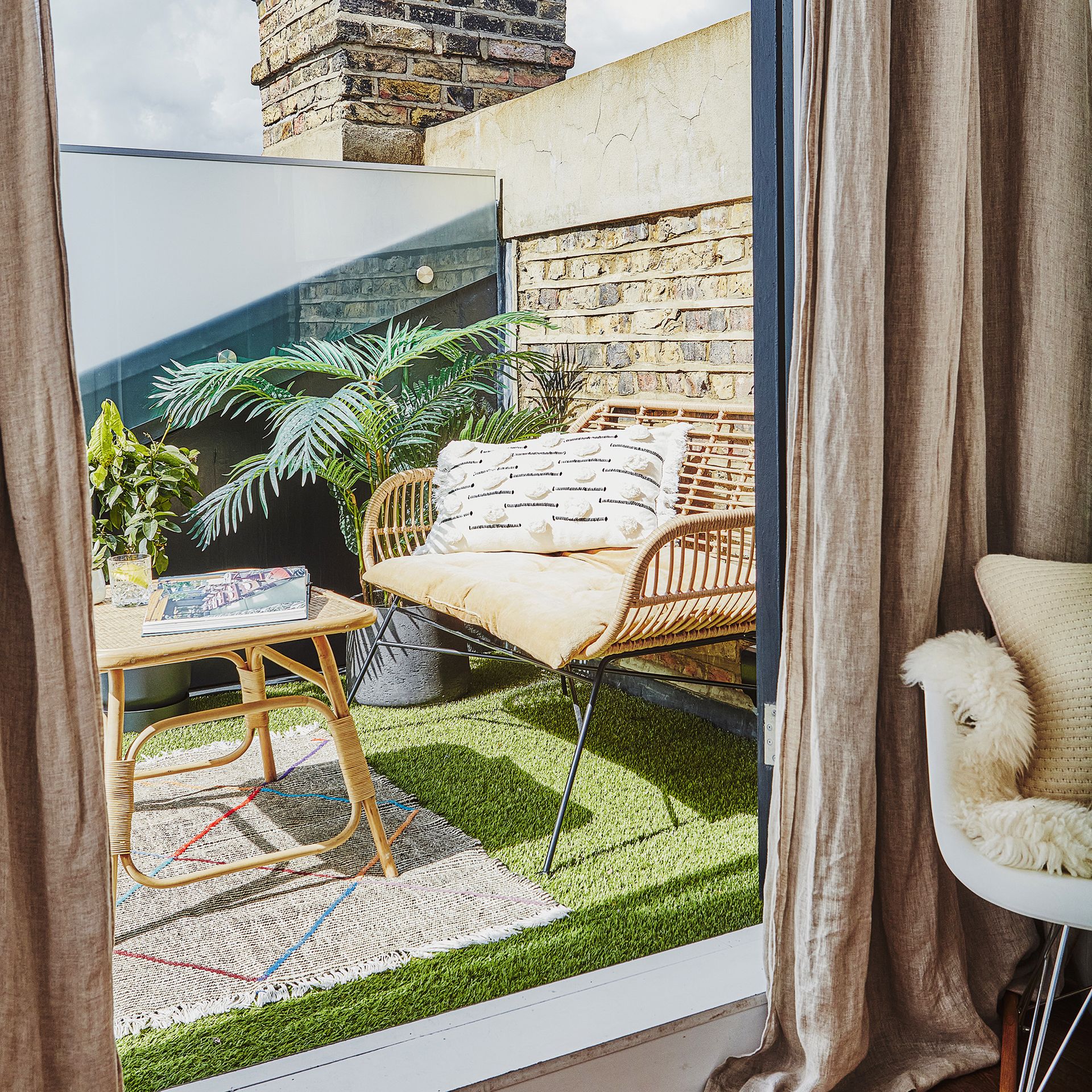21 balcony garden ideas to create your own outdoor oasis | Ideal Home