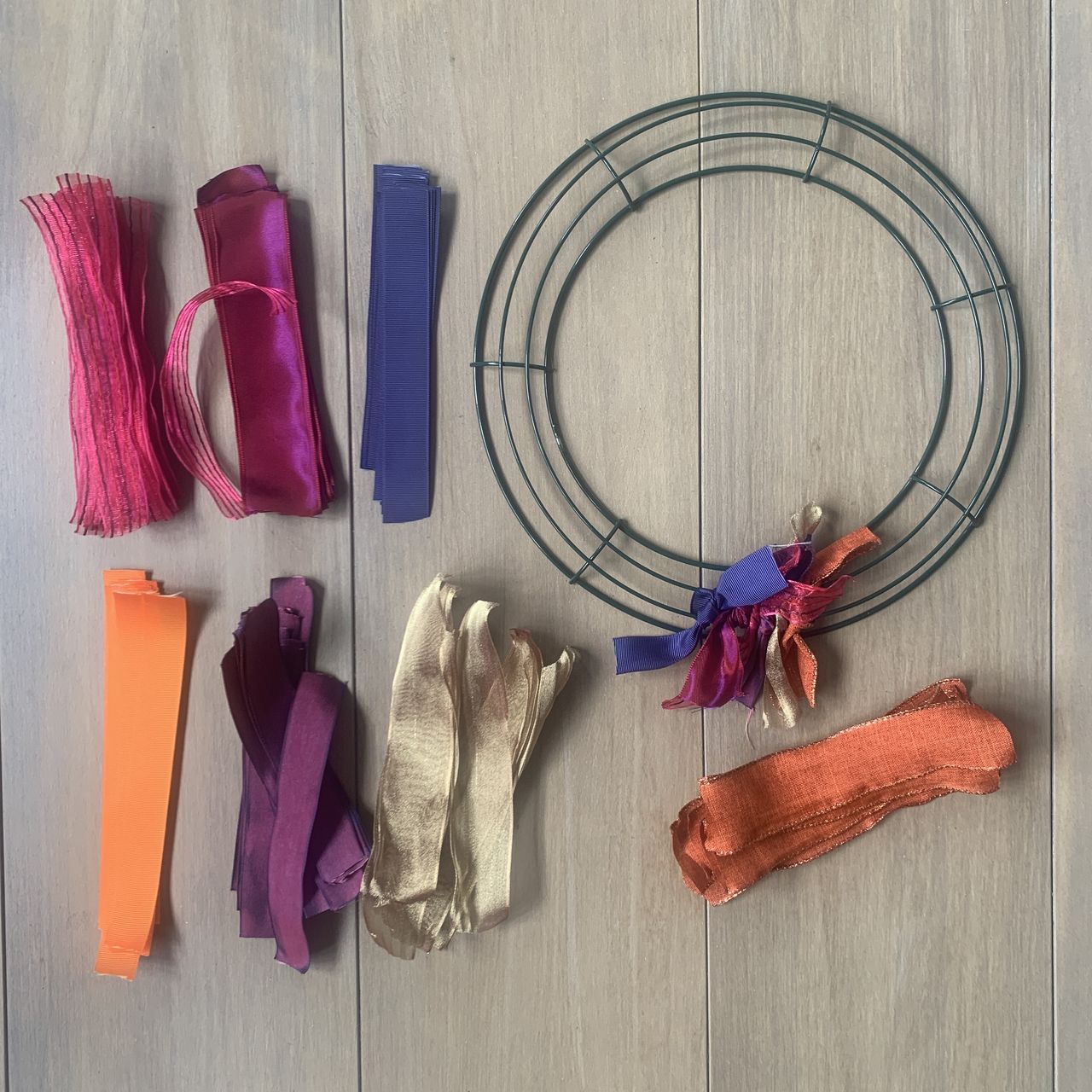 How to make a ribbon wreath: 6 easy steps for beginners | Homes and Gardens