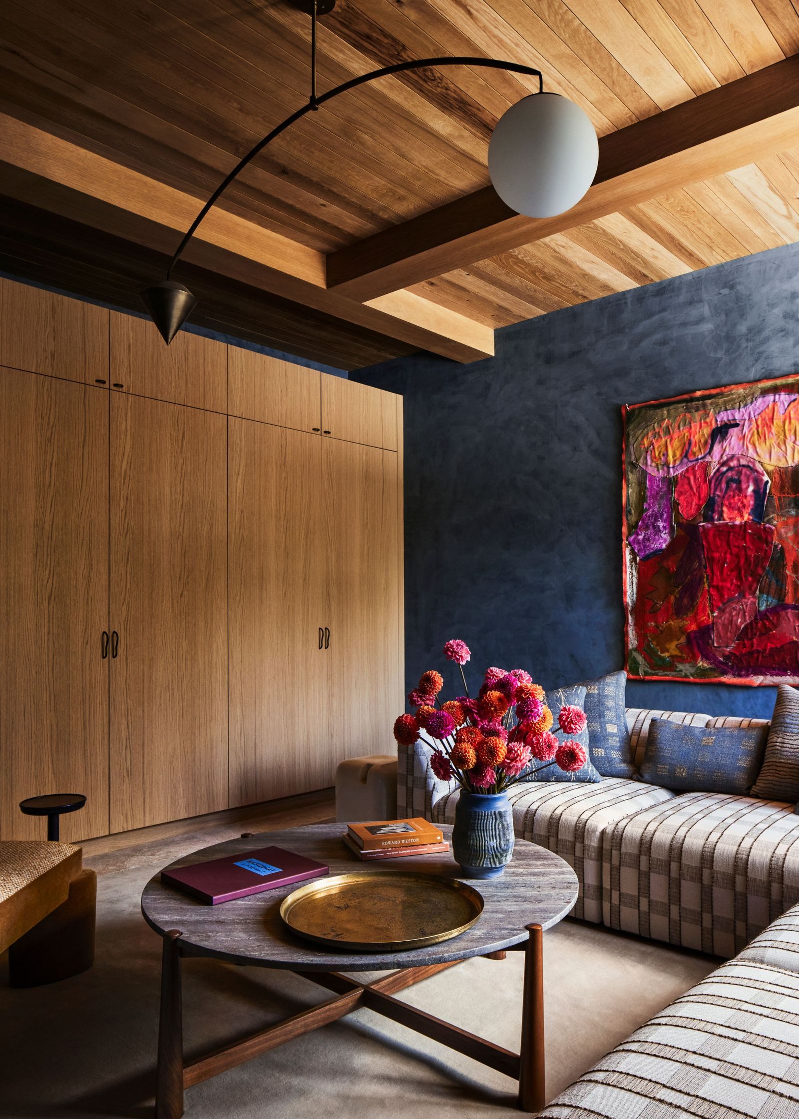 90s 'Honey Oak' Is Making a Comeback for 2026 | Livingetc