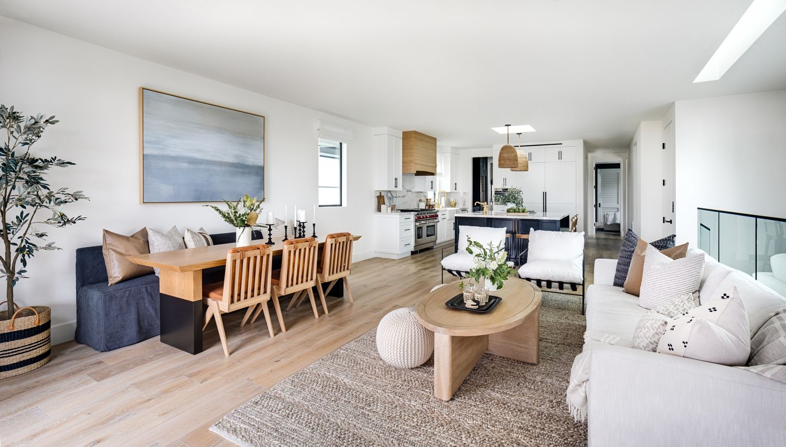 how to choose the best dining table shape for your home | Livingetc