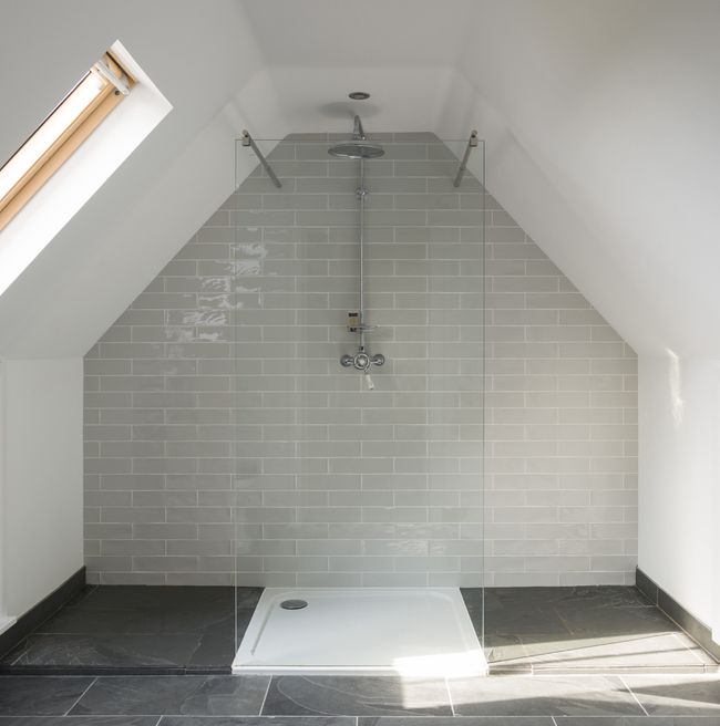 How to get rid of pink mould in your shower | Homebuilding