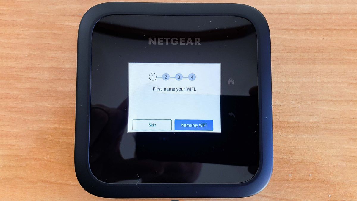 Netgear Nighthawk M6 Mobile Hotspot review | Tom's Guide