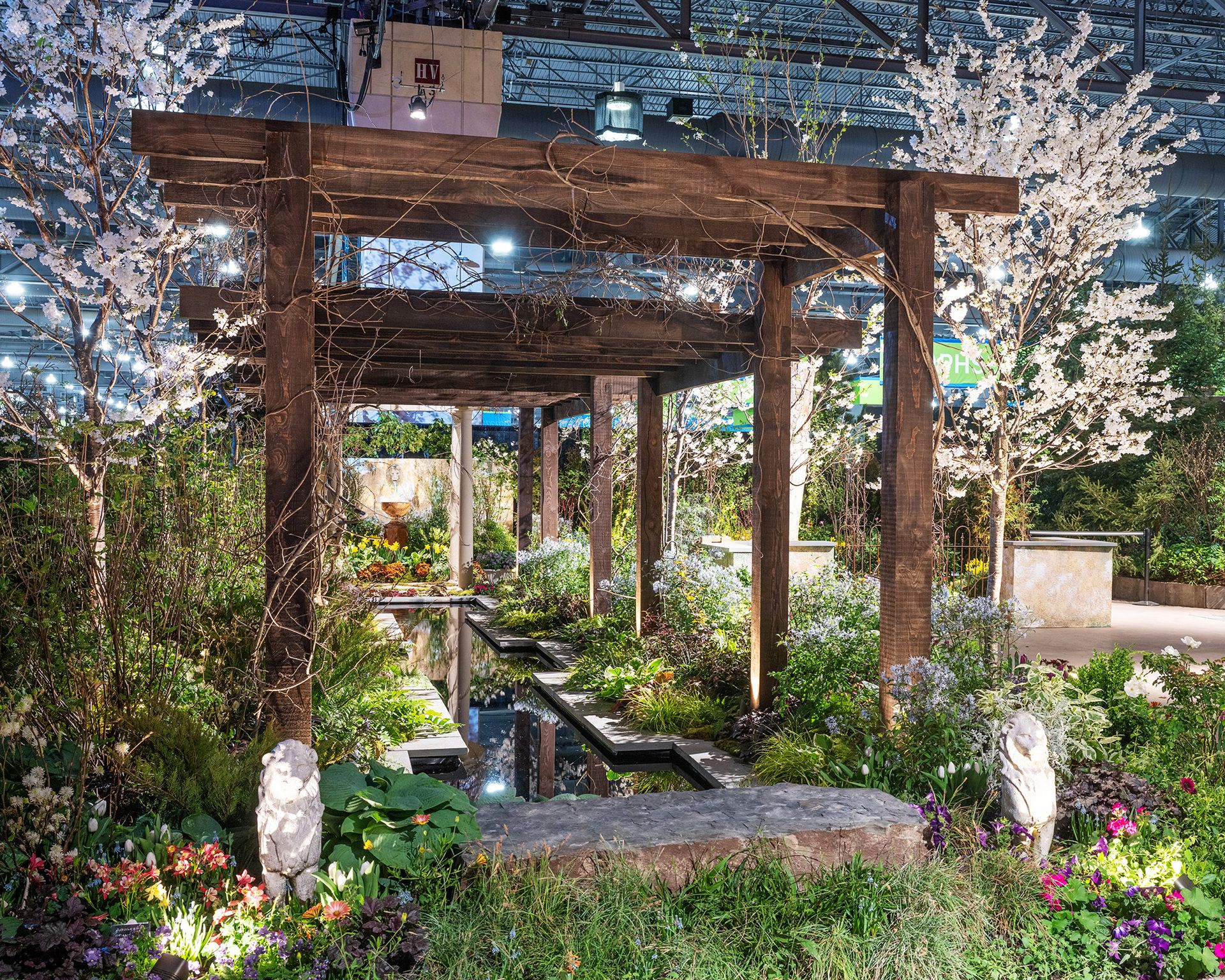 7 Key Trends We’re Taking From The Philadelphia Flower Show | Gardening ...