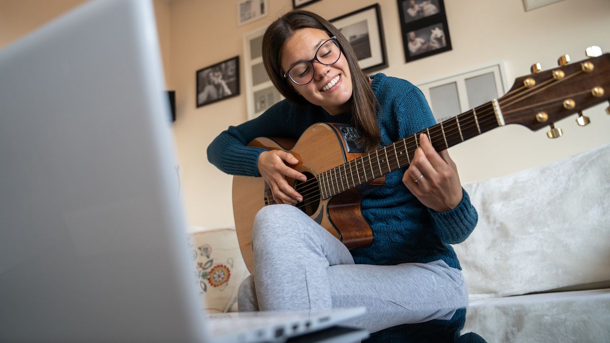 Best online guitar lessons 2024: remote learning for guitarists, tested ...
