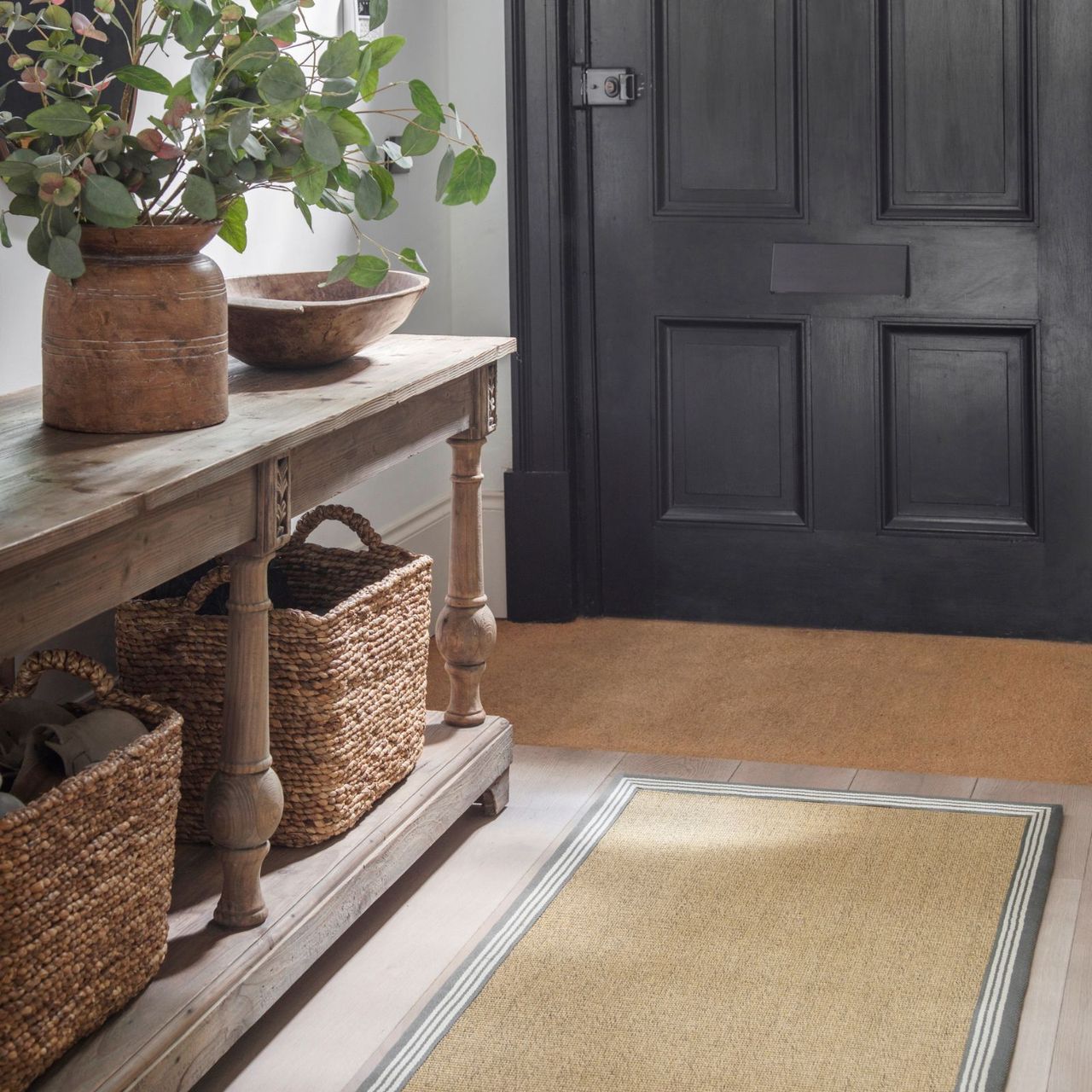 7 things you need to consider before buying a hallway runner | Ideal Home