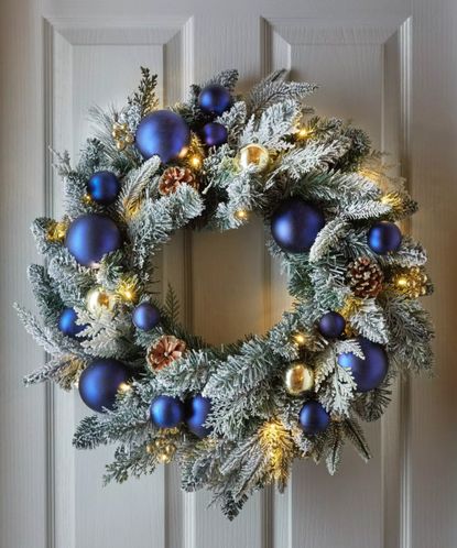 10 blue Christmas decor – soothing festive scheme ideas | Real Homes