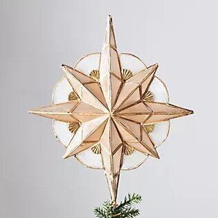 The best order to decorate a Christmas tree | Homes and Gardens
