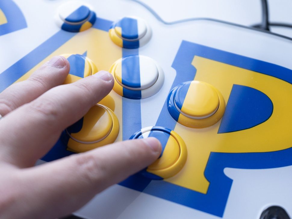 Capcom Home Arcade review: A fun, but expensive, blast from the past ...