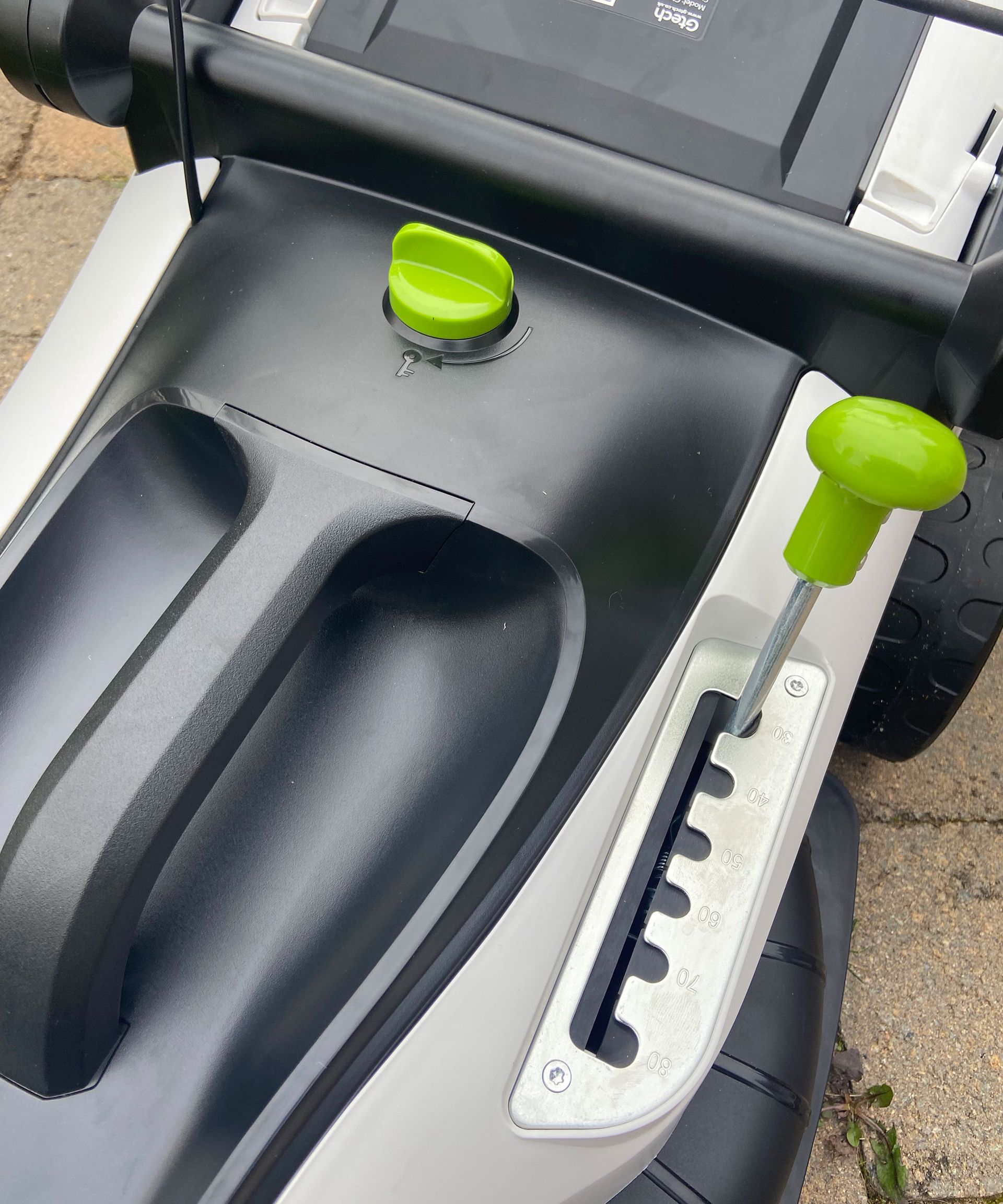 Gtech CLM50 cordless lawn mower review: lightweight and easy to use ...