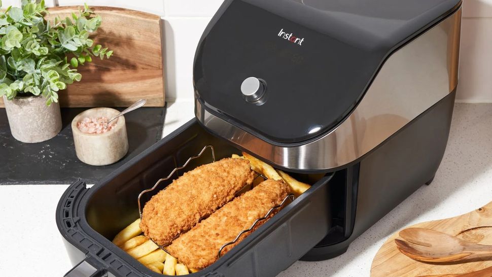 Here's why your air fryer stinks, and how to get rid of the odor for ...