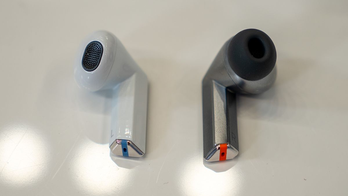 The Samsung Galaxy Buds 3 Pro feature a whole new edgy design and built ...