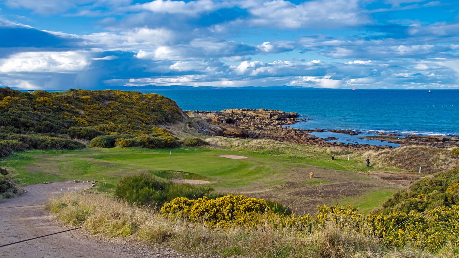 12 Beautiful Golf Holes Worth The Green Fee Alone | Golf Monthly