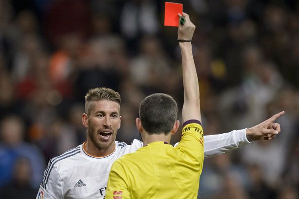 Real Madrid whinge about referee | FourFourTwo