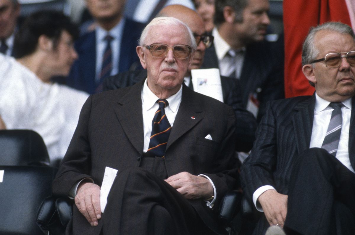 Sir David Beckham: Here's the full list of footballing knights that ...