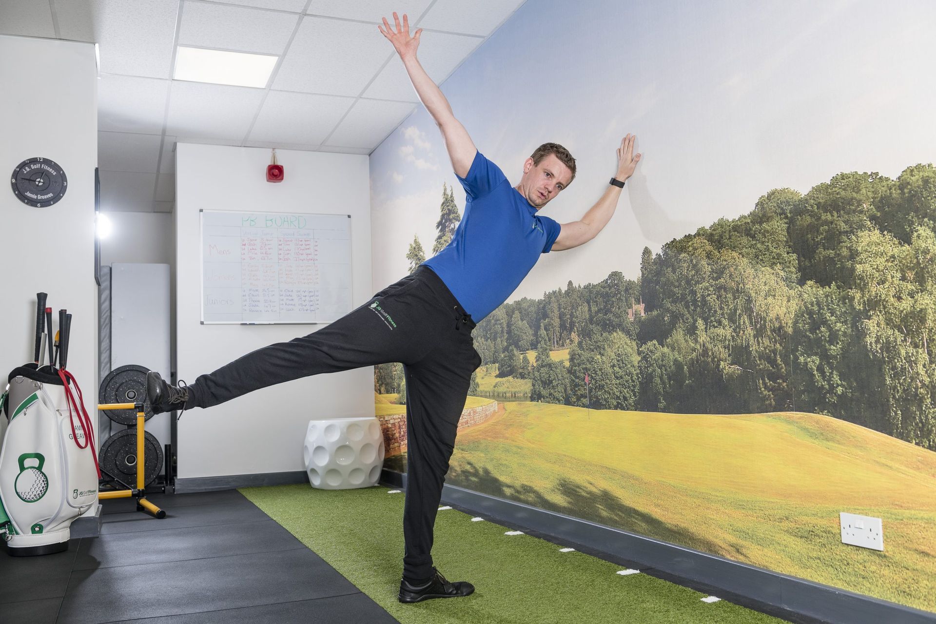 10 Simple Golf Stretch Exercises Everyone Can Try | Golf Monthly