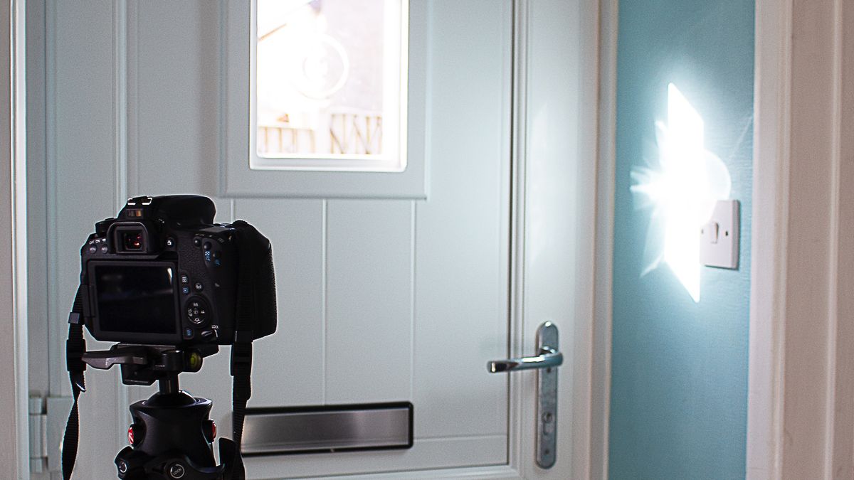 DIY photography project: Turn a tiny glint of light into an abstract ...