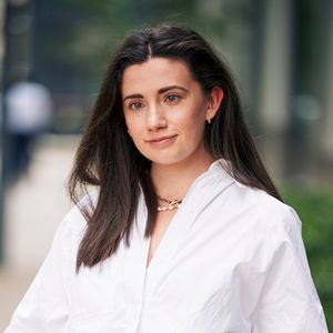 Bella Mackie talks How to Kill Your Family and the rage she wants women ...
