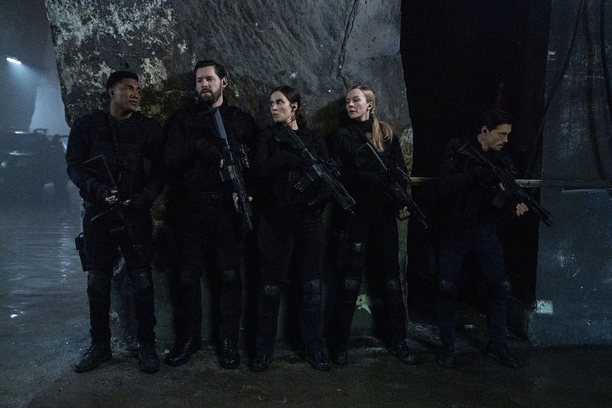 FBI: International's Fly Team Is Geared Up For A Fight In First Look At ...