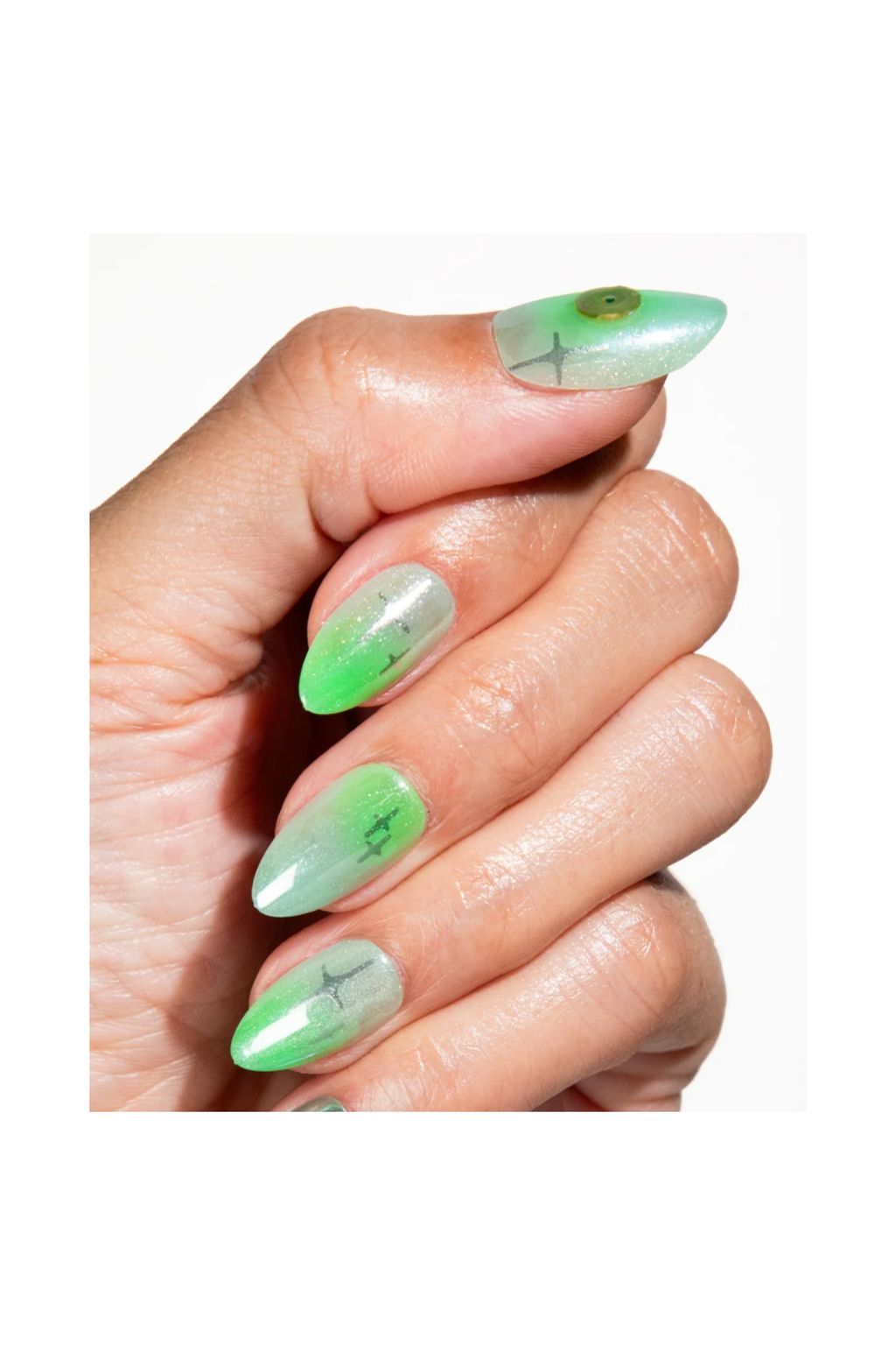 Experts Explain NFC Nails and Benefits of a Microchip Manicure | Marie ...