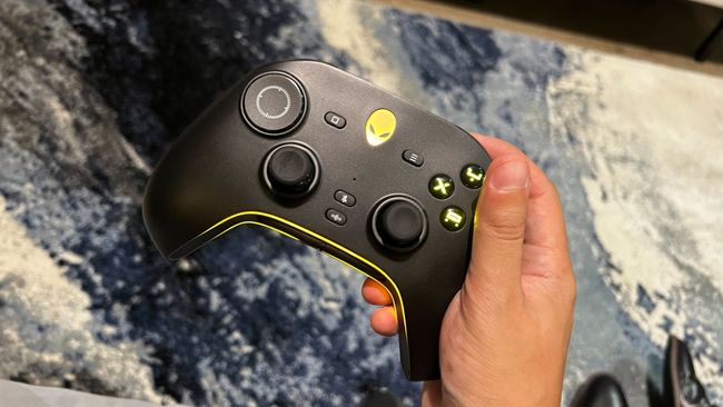 This funky-looking controller is at the center of Alienware's prototype ...