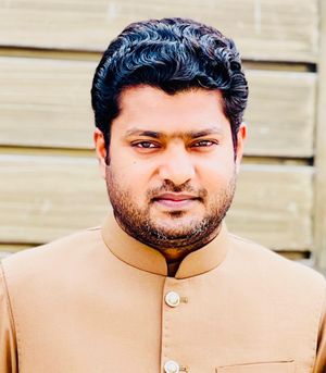 Tomato tapping: how to get a bigger, healthier crop