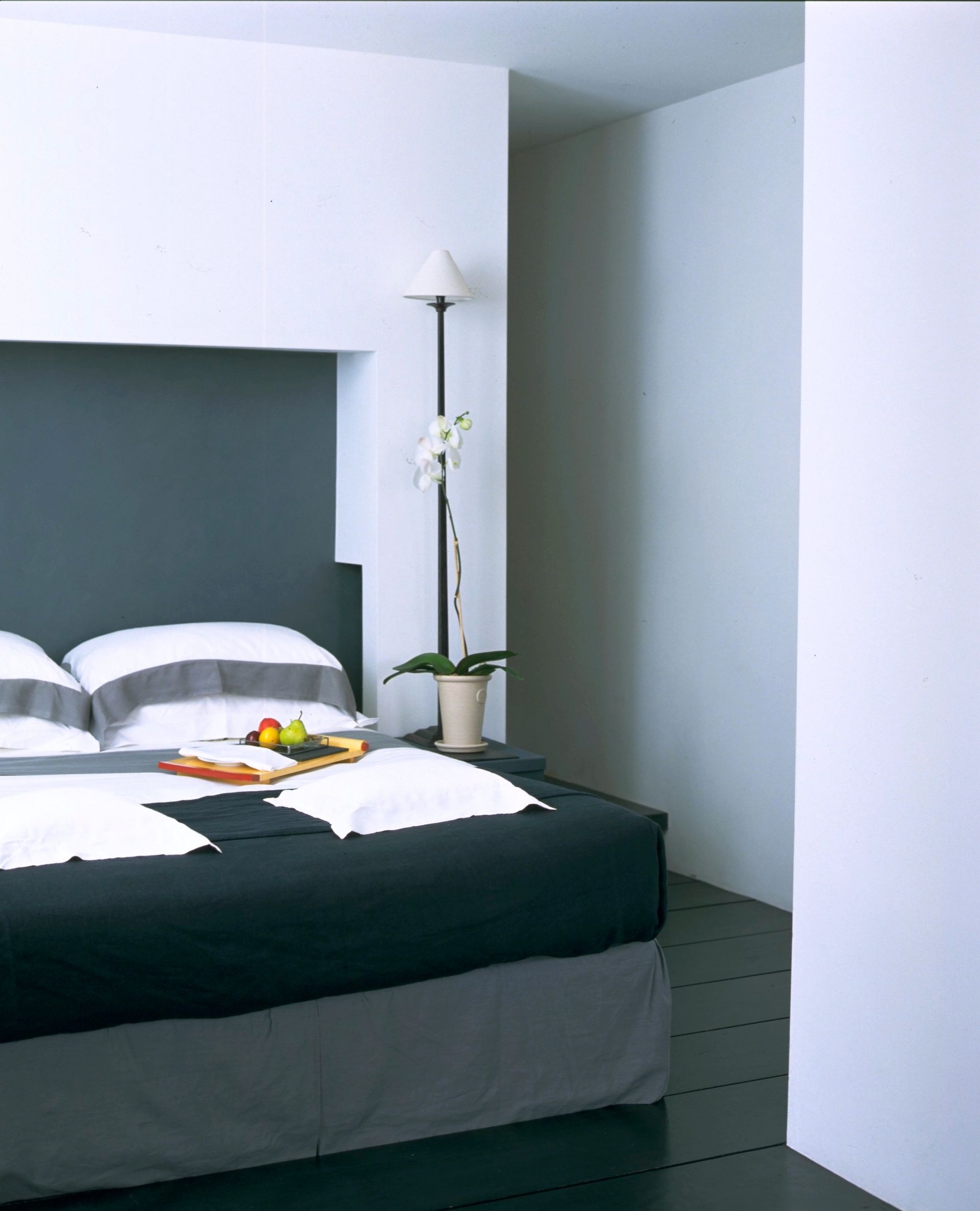 5 bed sheet colors to avoid – according to sleep experts | Homes & Gardens