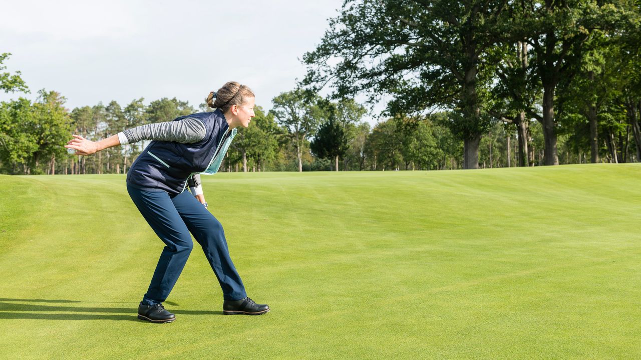 How To Judge Putting Distance And Lower Your Scores | Golf Monthly