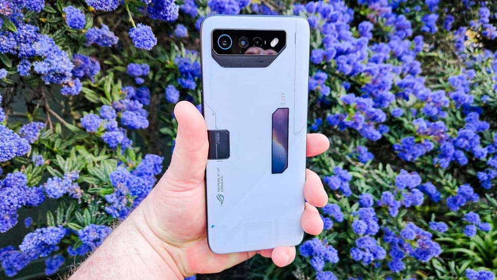 Phone battery life tested — these are the longest-lasting phones of ...