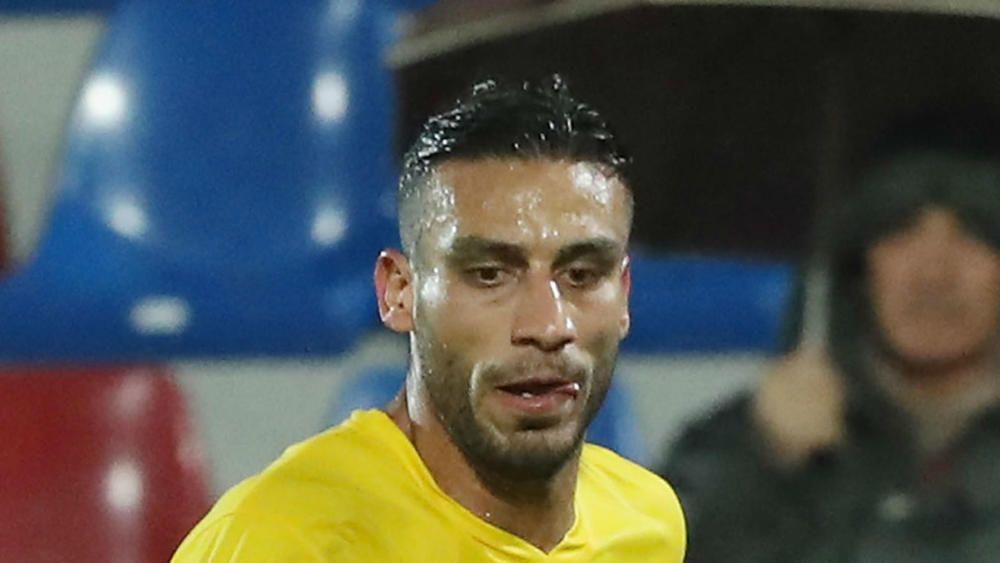 Iraq 3 Vietnam 2: Ali Adnan's late free-kick seals opening win ...