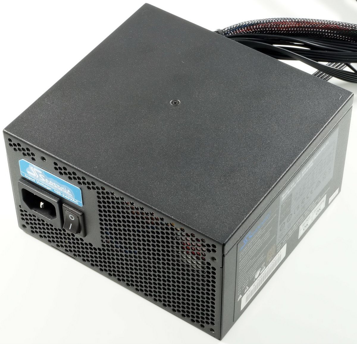 Seasonic S12G 450 W - 80PLUS Gold Power Supply Roundup - Tom's Hardware ...