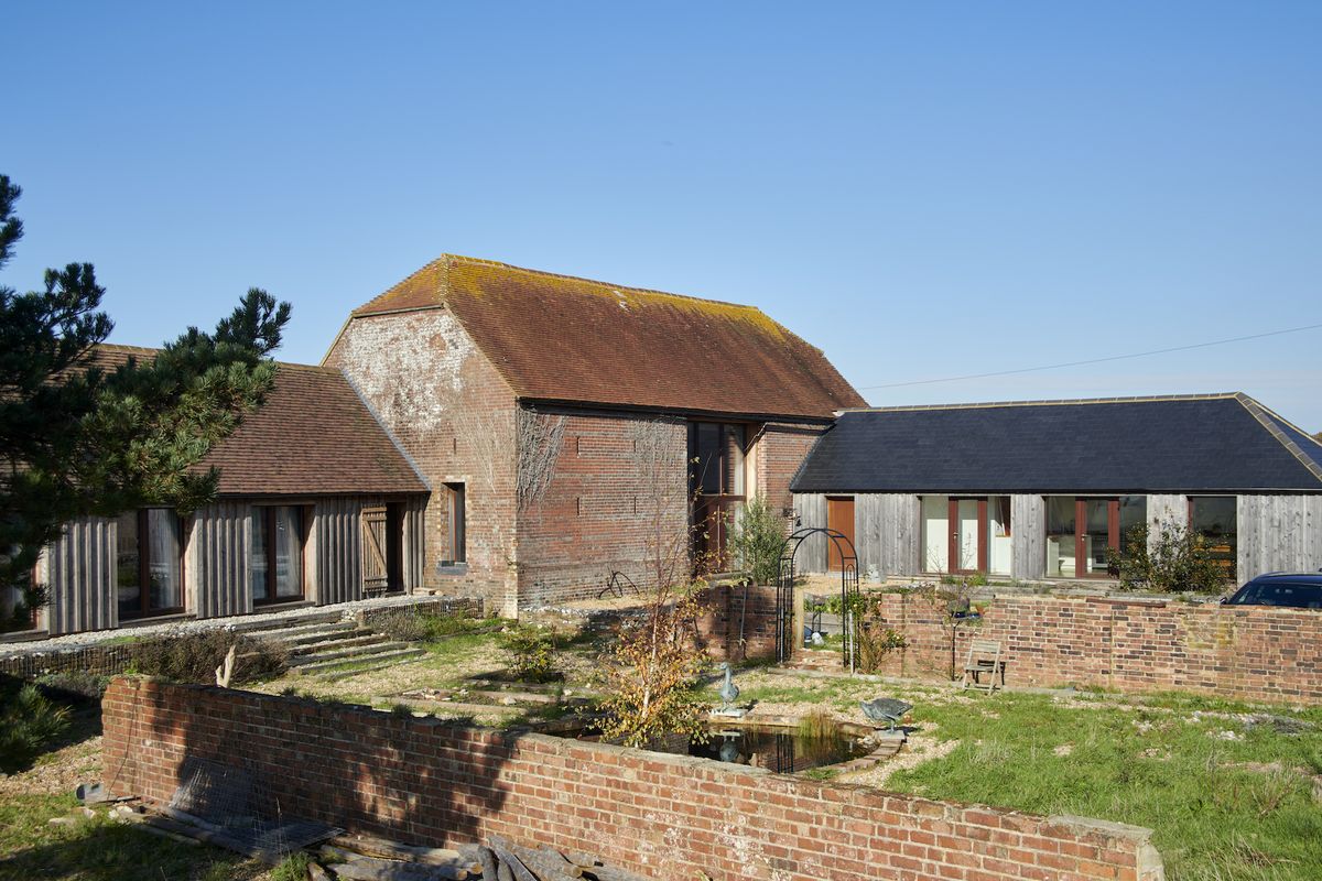 What is biomass and is it a good alternative to gas and oil? | Homebuilding