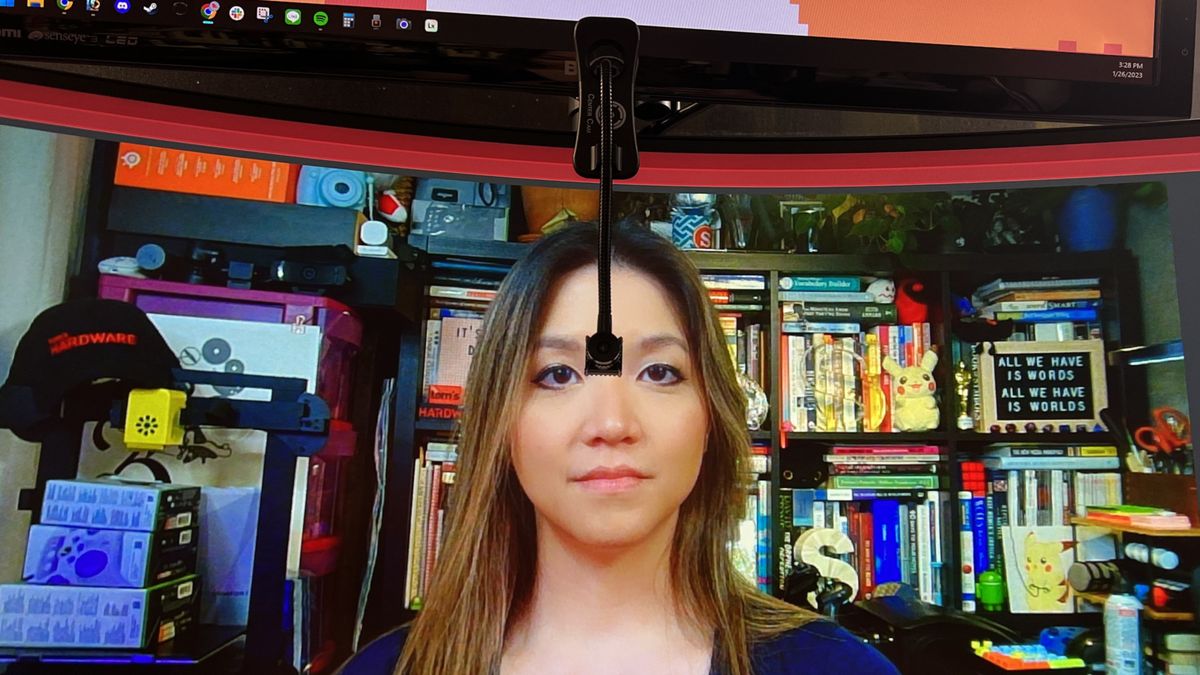 Center Cam Review: The Trick to Faking Eye Contact is Not Faking It ...