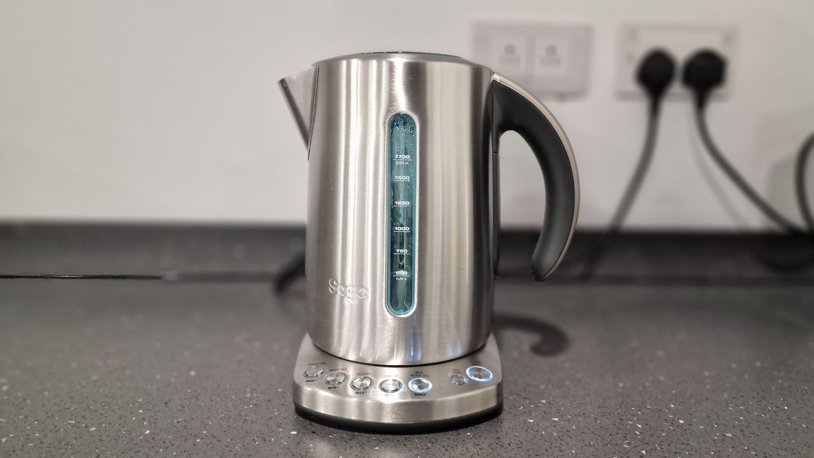 Best kettle 2022: 10 of the hottest picks for boiling water | Real Homes