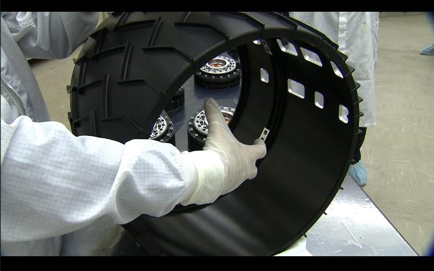 How Wheel Damage Affects Mars Rover Curiosity's Mission | Space