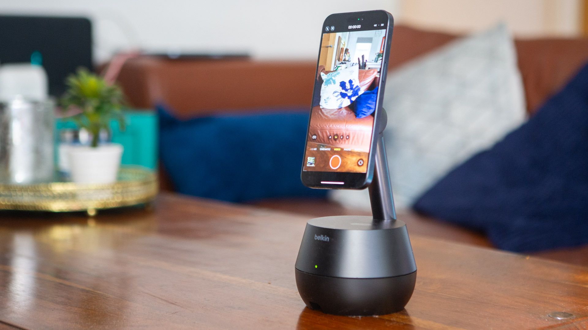 Belkin Auto-Tracking Stand Pro review: an easy follow | T3