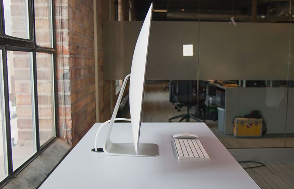 Apple iMac 27-Inch with 5K Display Review (2017): Serious Power | Tom's ...