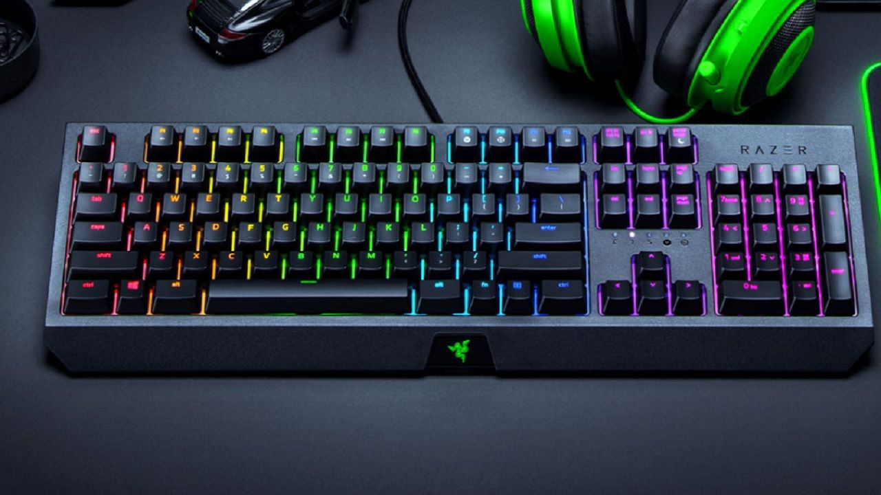 Grab yourself a fancy new plank this Prime Day with these Razer ...