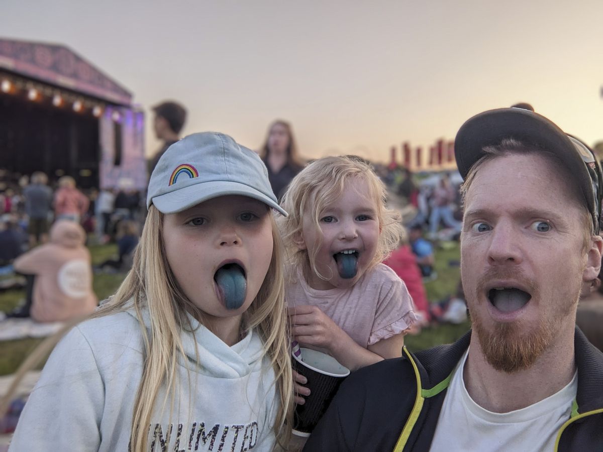 Google Magic Eraser cleans up your messy photo mistakes, and that's a ...