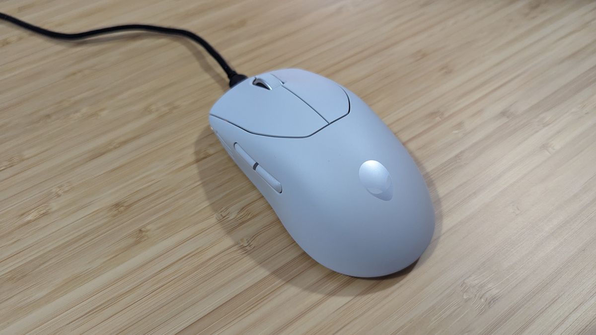 Alienware Pro Wireless Gaming Mouse review: Did a wizard design this ...
